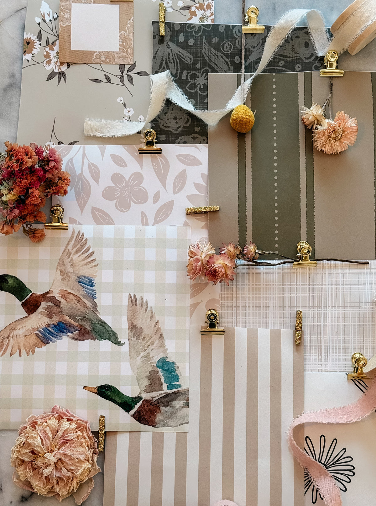 Top Neutral Wallpaper Designs For 2026