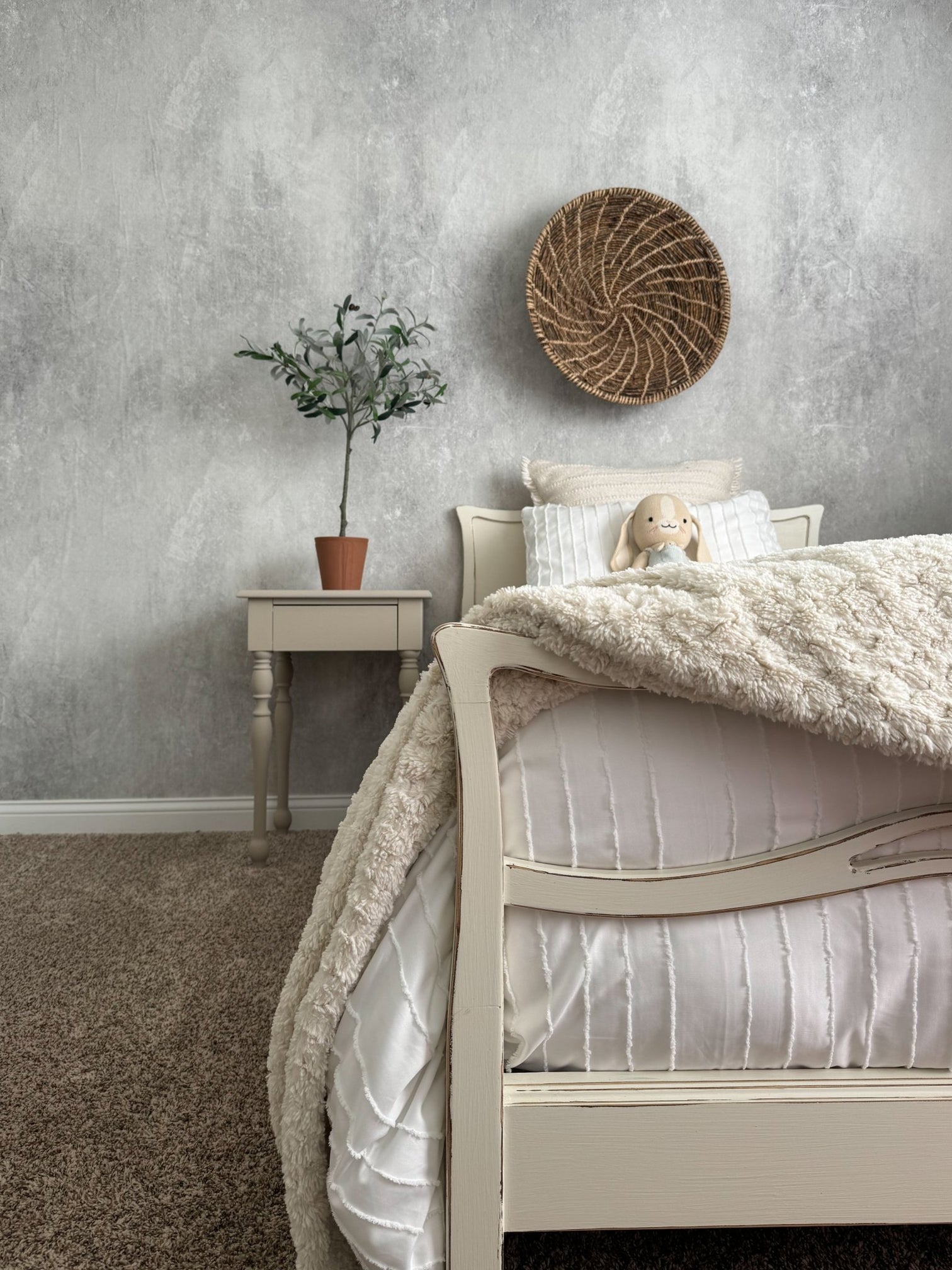 Venetian Plaster Peel and Stick Wallpaper (Concrete/Cement Style)